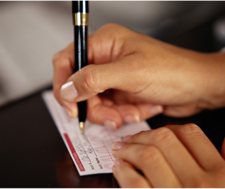 Quelle différence entre acompte et arrhes ? - MVF Solutions™